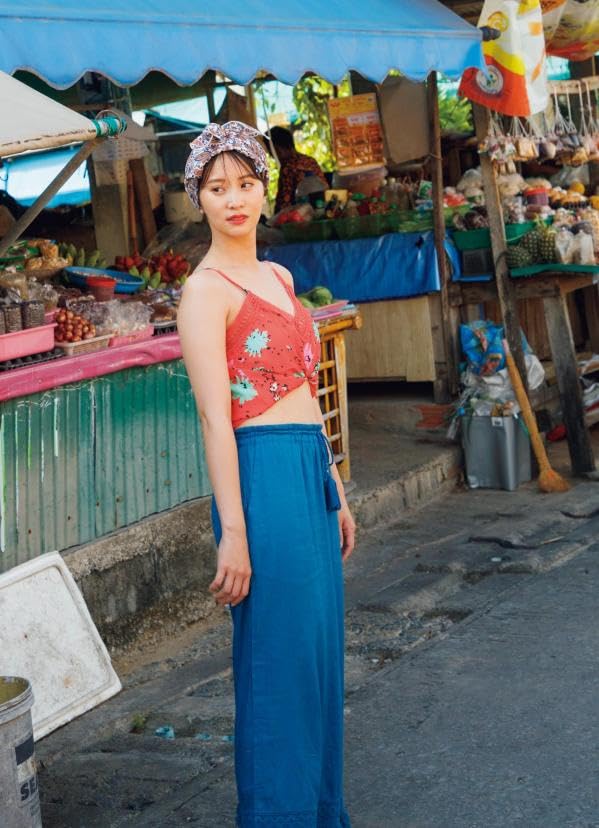 Mariya Nagao Photo Book "Capricious" – MOYASHI JAPAN BOOKS